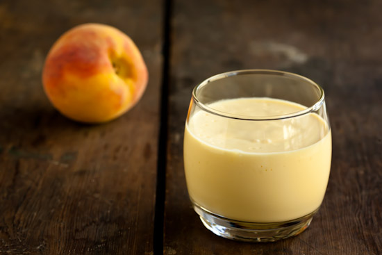 Creamy Peach and Greek Yogurt Smoothie - Recipe Hearth